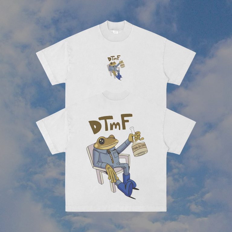 CAMISETA SEMI OVERSIZE BAD BUNNY – DTMF (PITORRO DE COCO) – Cartel